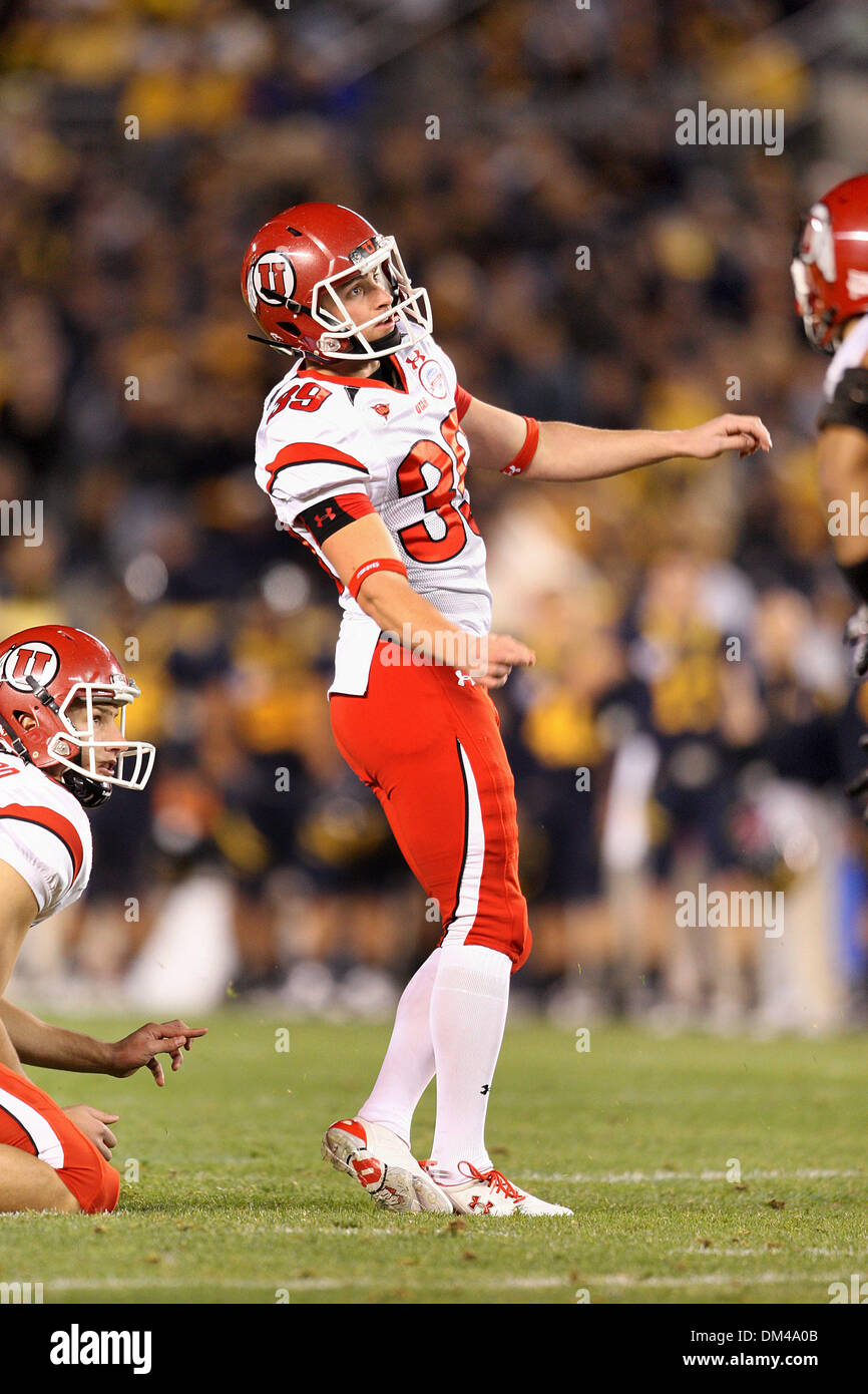 Utah Utes kicker Joe Phillips #39 fires off a 3 point field goal ...