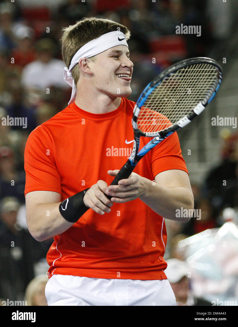 Guest line judge and Chicago White Sox infielder Gordon Beckham gets ...