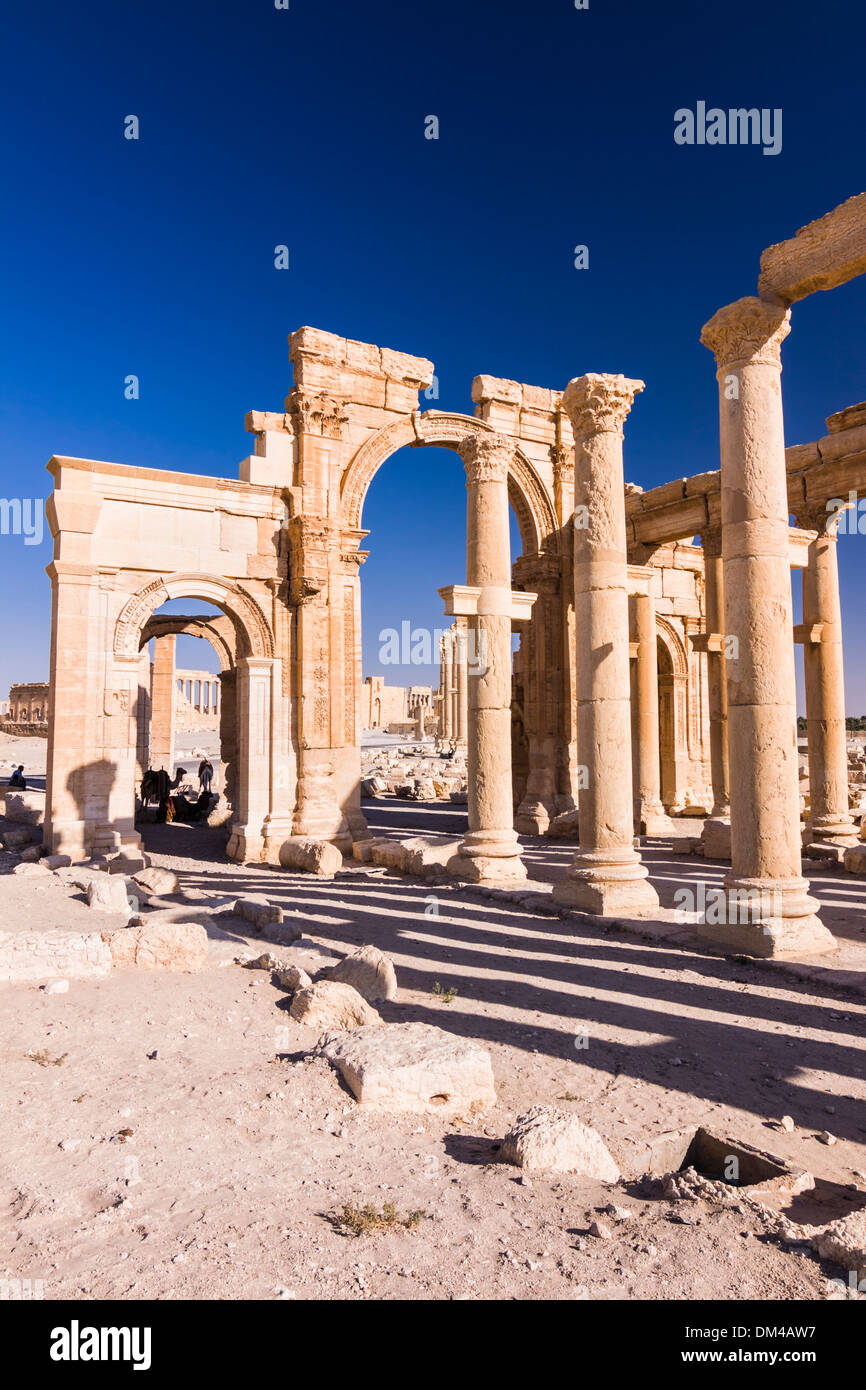 Monumental Arch of the ruins at Palmyra, Syria Stock Photo - Alamy