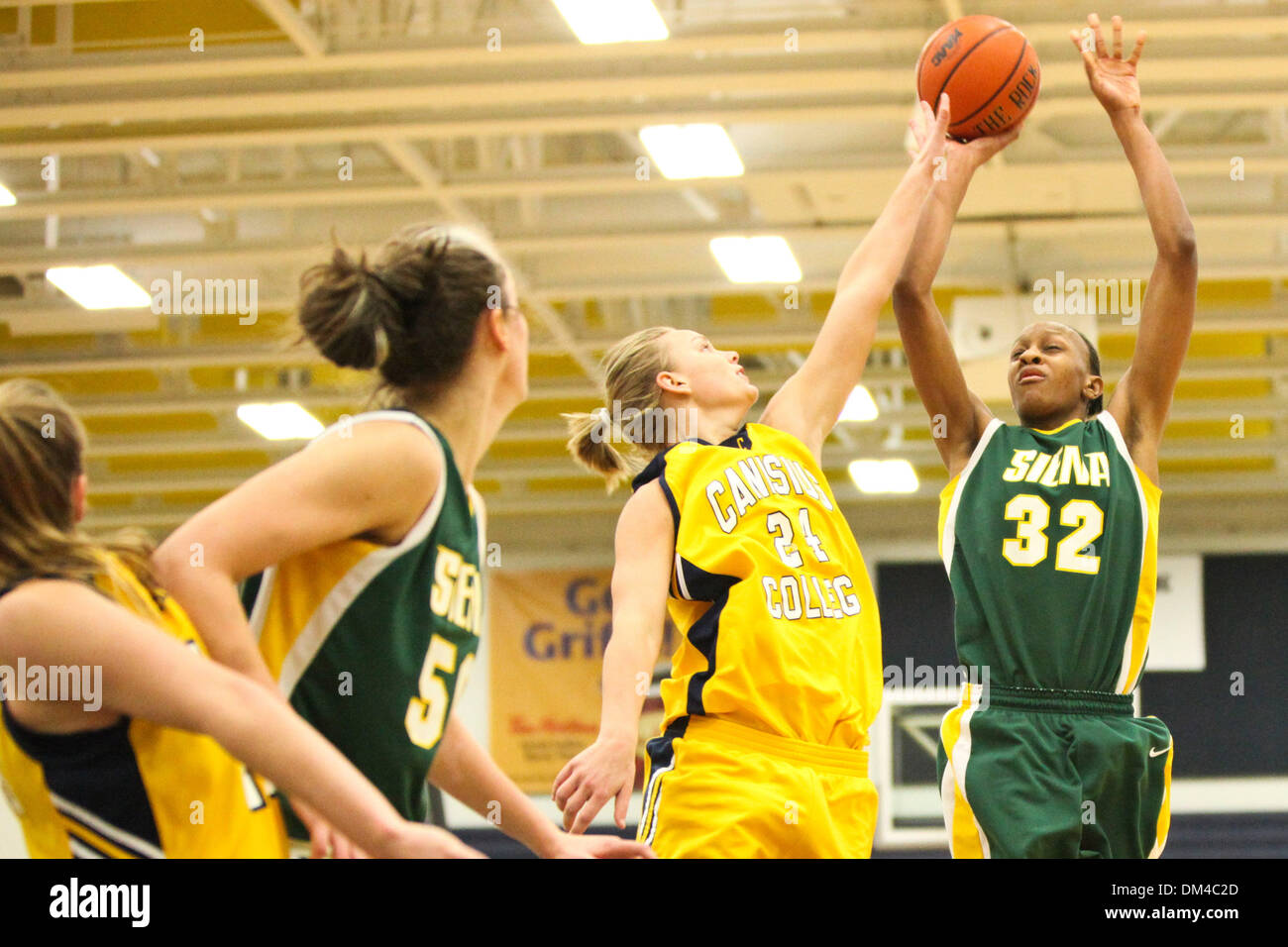 Caitlin moore hi-res stock photography and images - Alamy