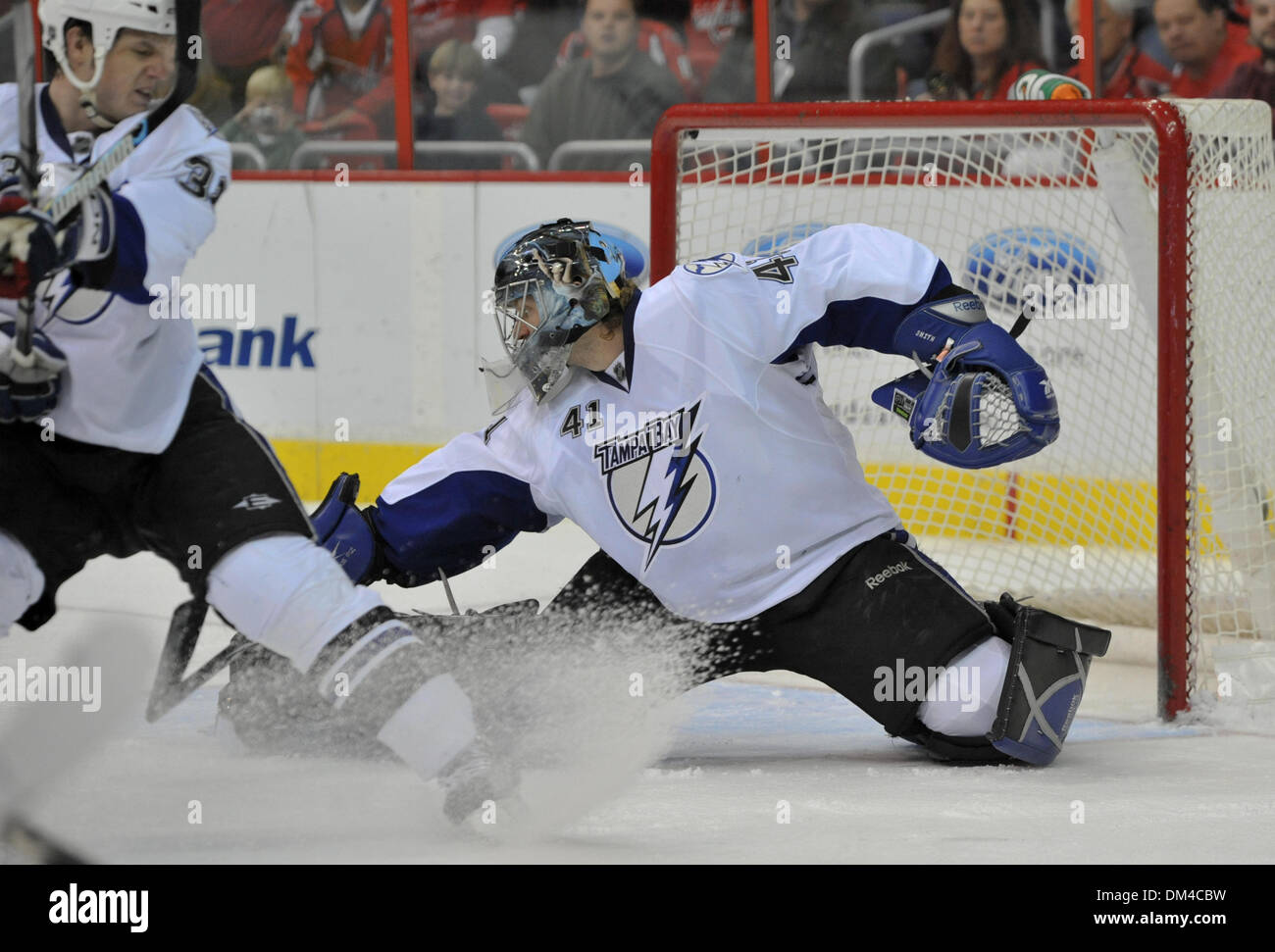 Washington D.C. Verizon Center. .Tampa Bay Lightning goalie Mike Smith ...