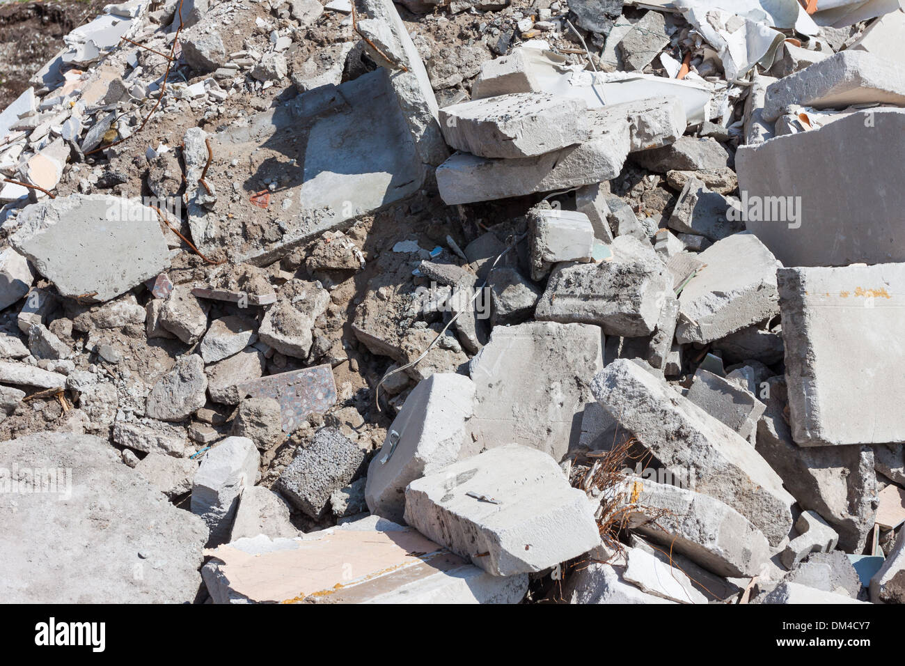 Concrete rubble hi-res stock photography and images - Alamy
