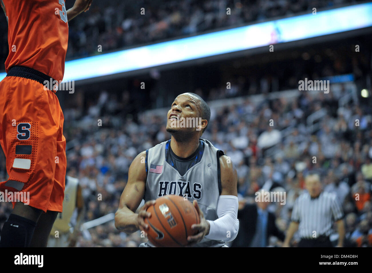 Washington D.C. Verizon Center. .Georgetown guard Chris Wright (4 ...