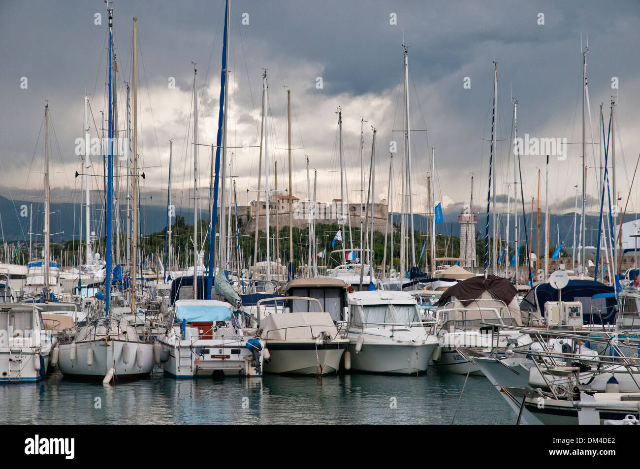 Panorama with yachts and Fort Carré, Antibes, southeastern France Stock ...