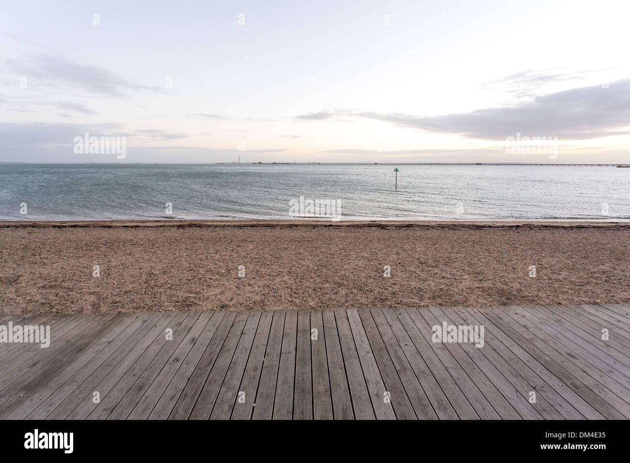 10/10/2013 Southend pier and river Thames from Jubilee beach, Southend ...