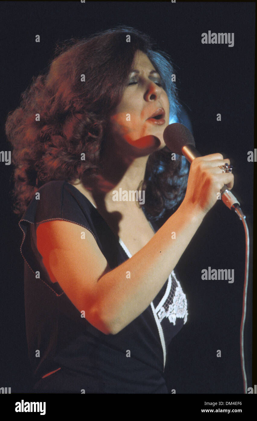 Elkie brooks hi-res stock photography and images - Alamy