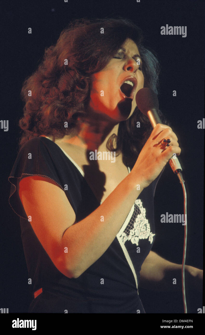 Elkie brooks hi-res stock photography and images - Alamy