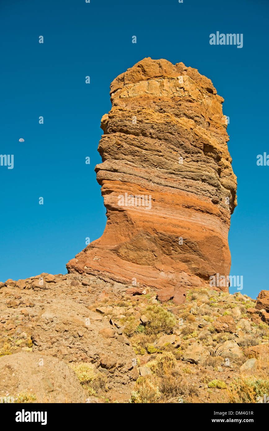 View outside mountains mountain landscape Canadas Europe rock cliff ...
