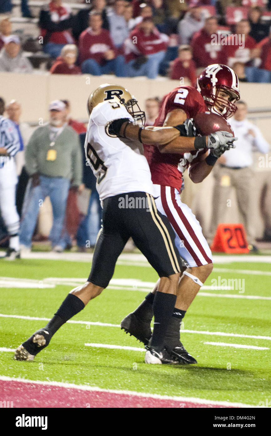 Purdue Boilermakers at IU Hoosiers.Joey Elliott throws four touchdown ...