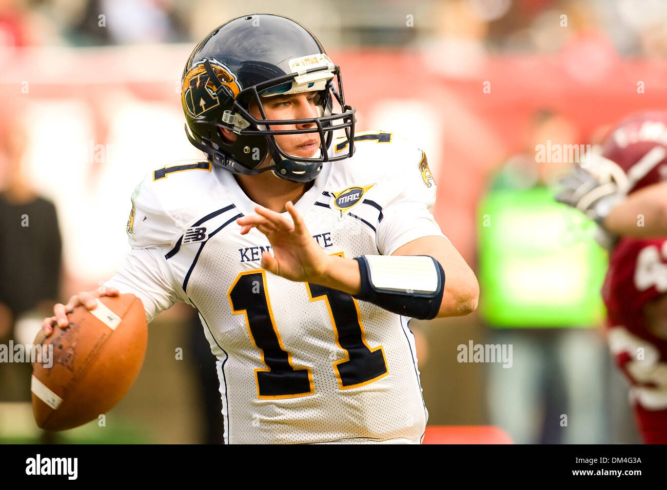 Kent State Golden Flash quarterback Spencer Keith (11) looking to throw ...
