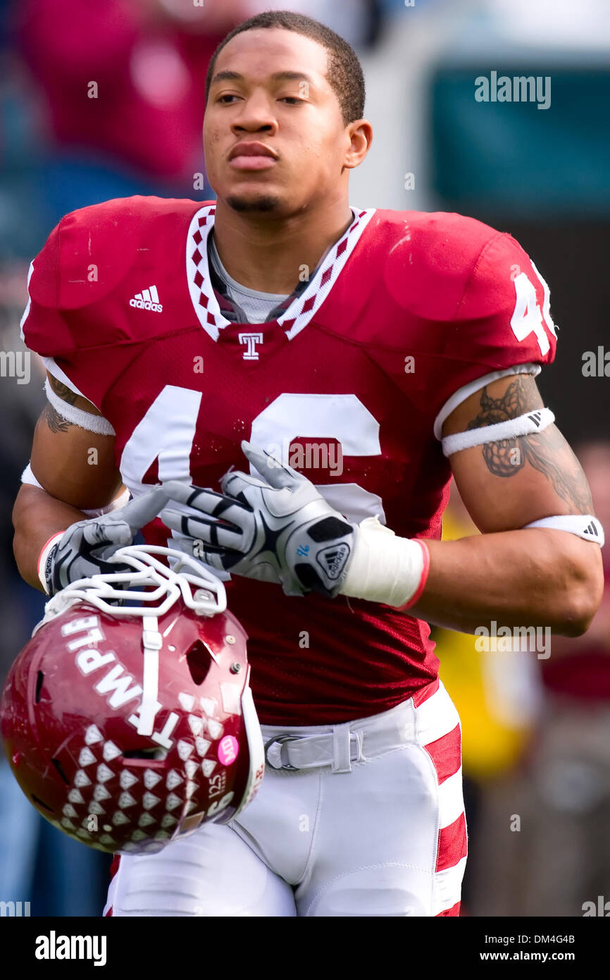Temple Owls linebacker John Haley (46) coming out while they introduce ...