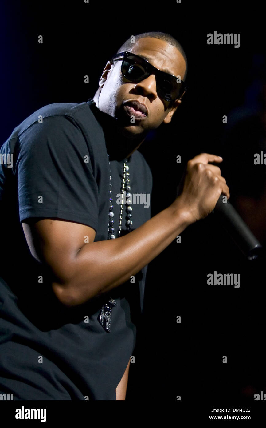 Jay-Z performing onstage during POWERHOUSE 2009 ft. Jay-Z with Keri ...