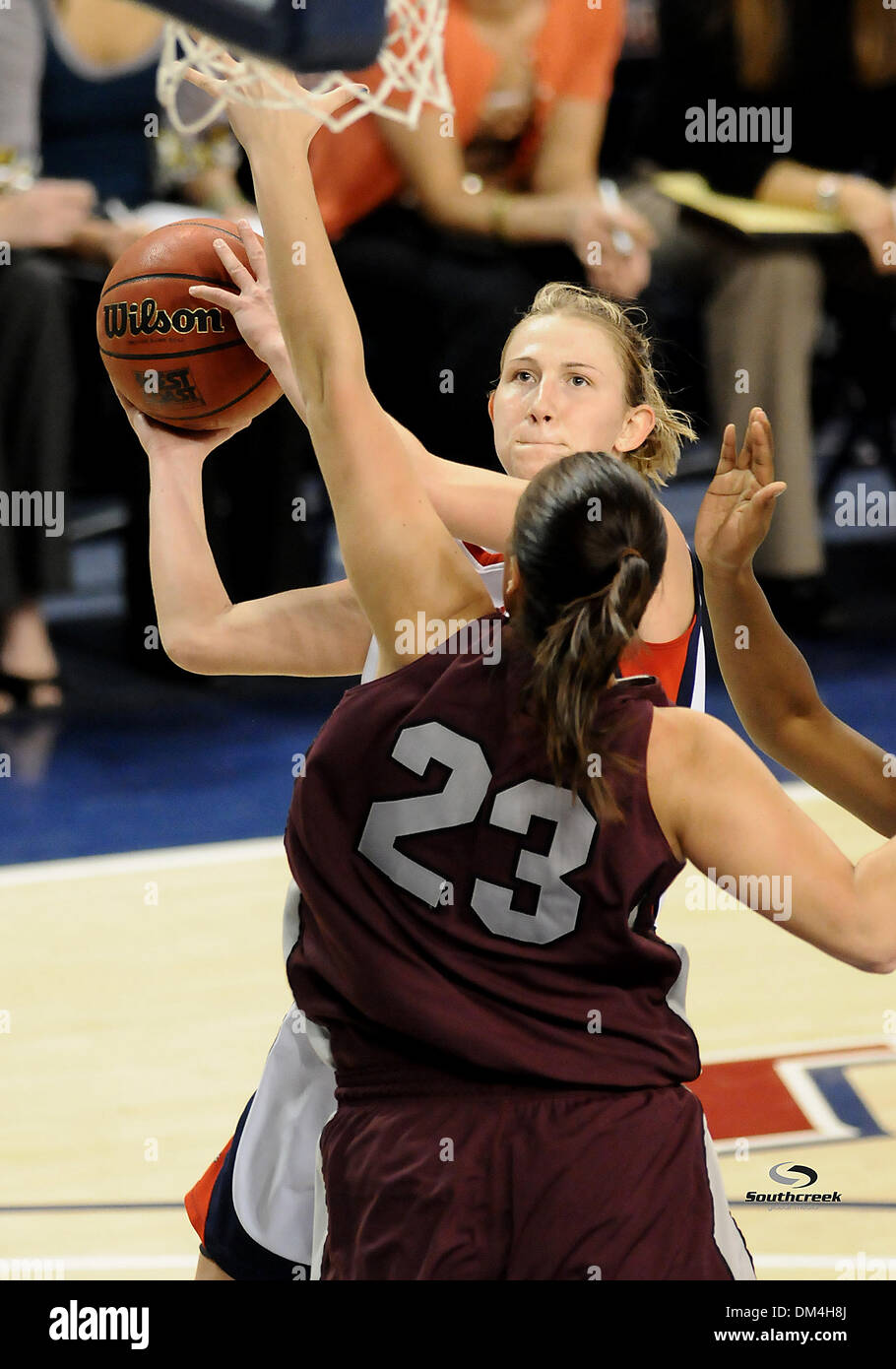 Courtney hurley hi-res stock photography and images - Alamy