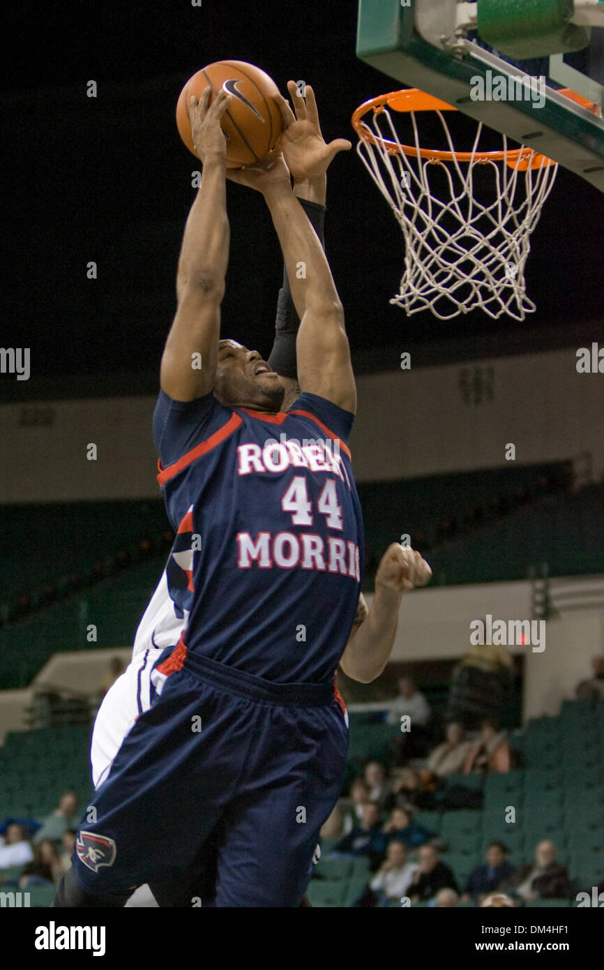 15 December 2009: Robert Morris Colonials Josiah Whitehead (44) shoots ...