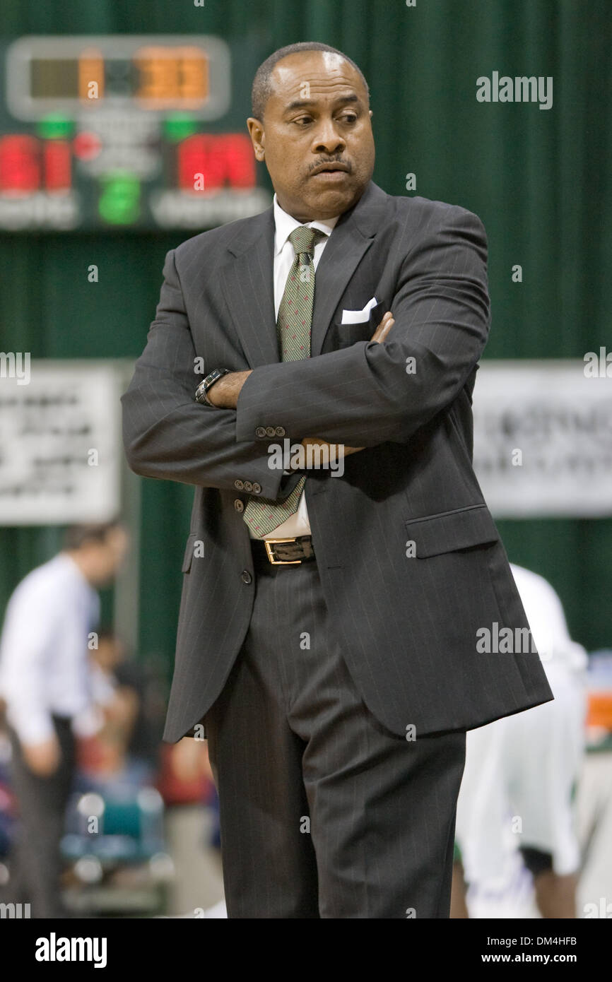 Robert morris basketball hi-res stock photography and images - Alamy