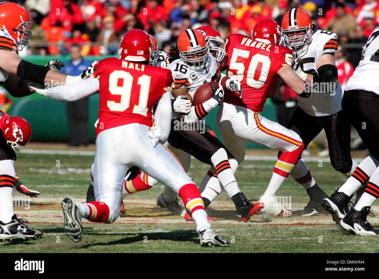 Cleveland wide receiver josh cribbs hi-res stock photography and images ...