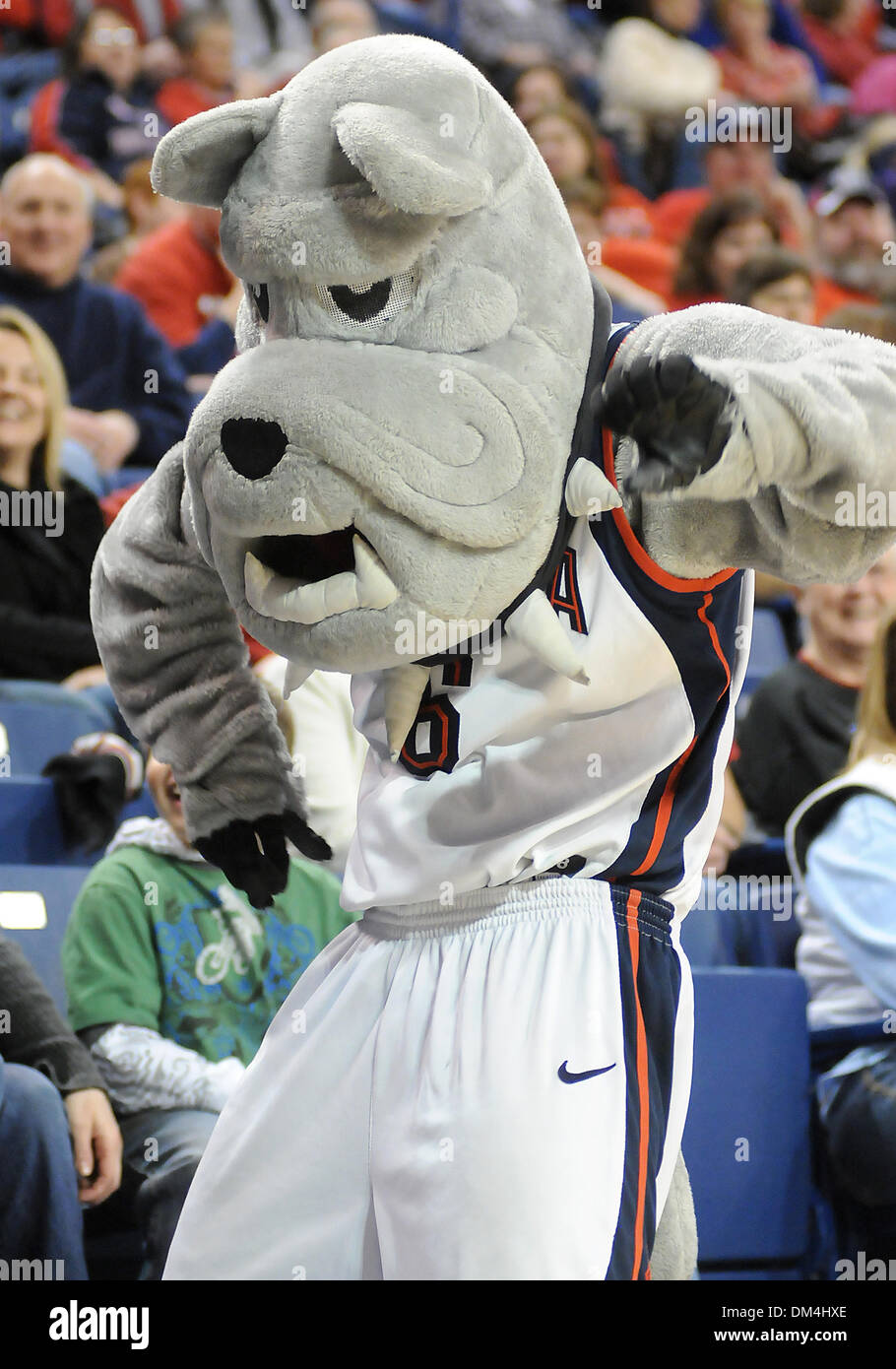 Gonzaga basketball mascot hi-res stock photography and images - Alamy