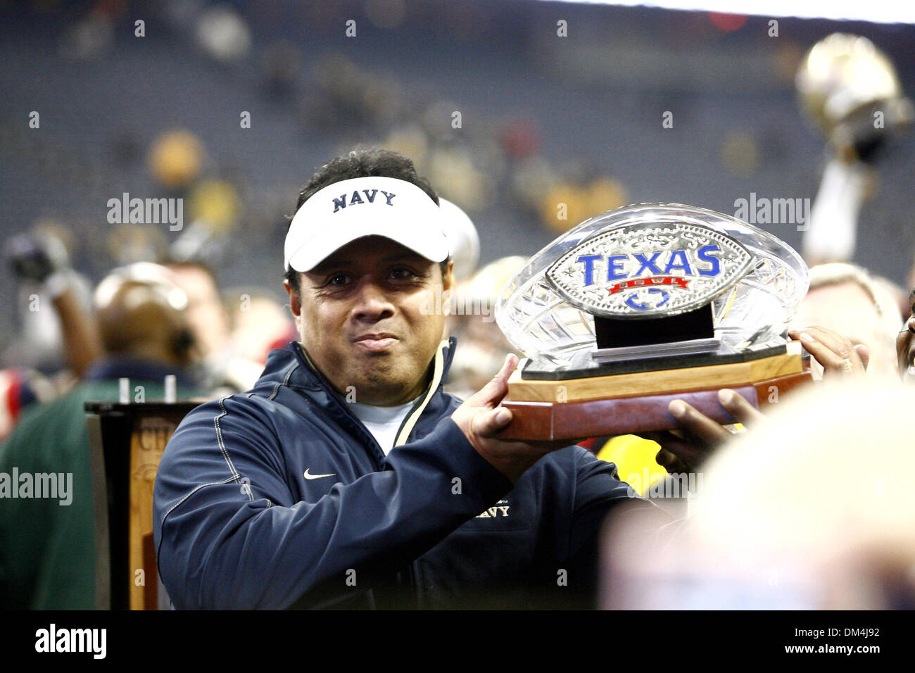 Navy Midshipmen Quarterback Ricky Dobbs (4) and Navy Head Coach Ken ...