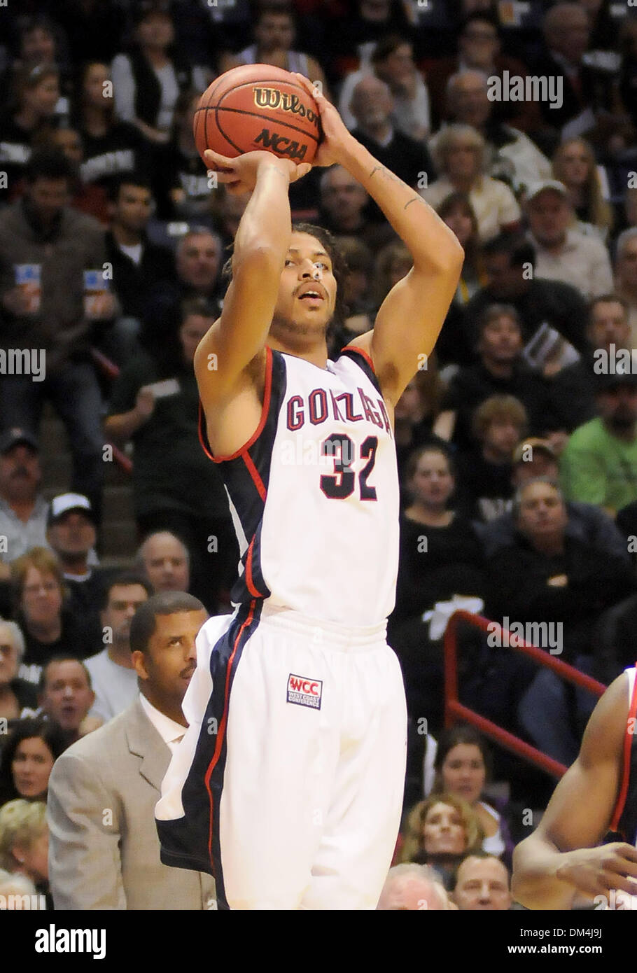 Gonzaga's Steven Gray makes a three pointer during the first half of a ...