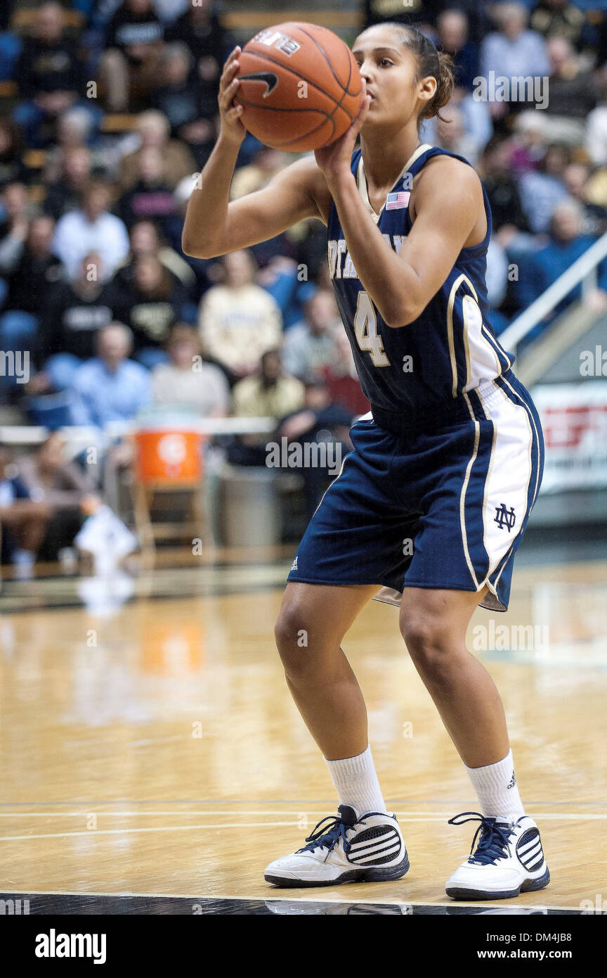 Notre Dame beats Purdue 79-75.(23) Melissa Lechlitner averaged 6.2 ...
