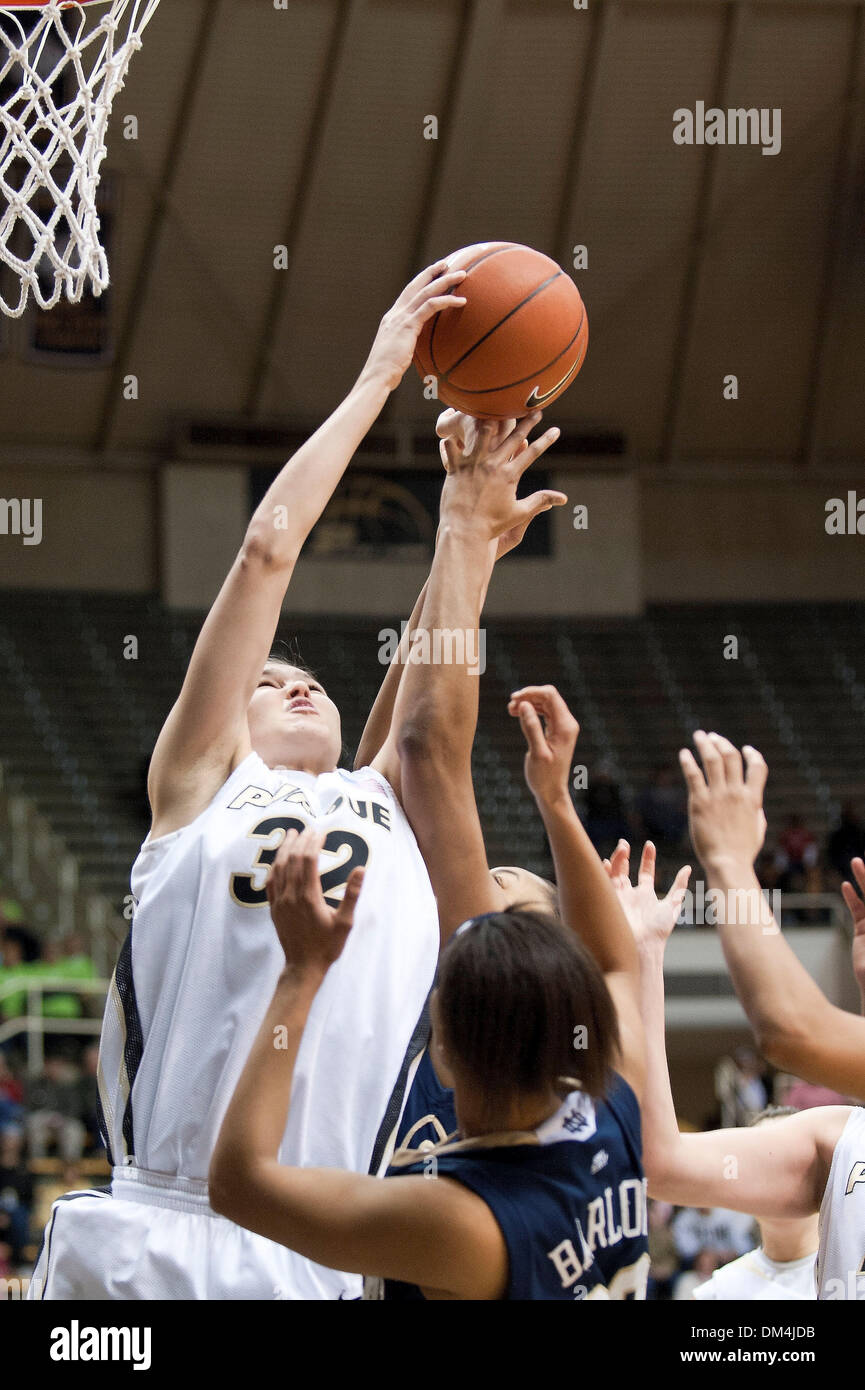 Notre Dame beats Purdue 79-75.(23) Melissa Lechlitner averaged 6.2 ... Notre Dame beats Purdue 79-75.(23) Melissa Lechlitner averaged 6.2 ...