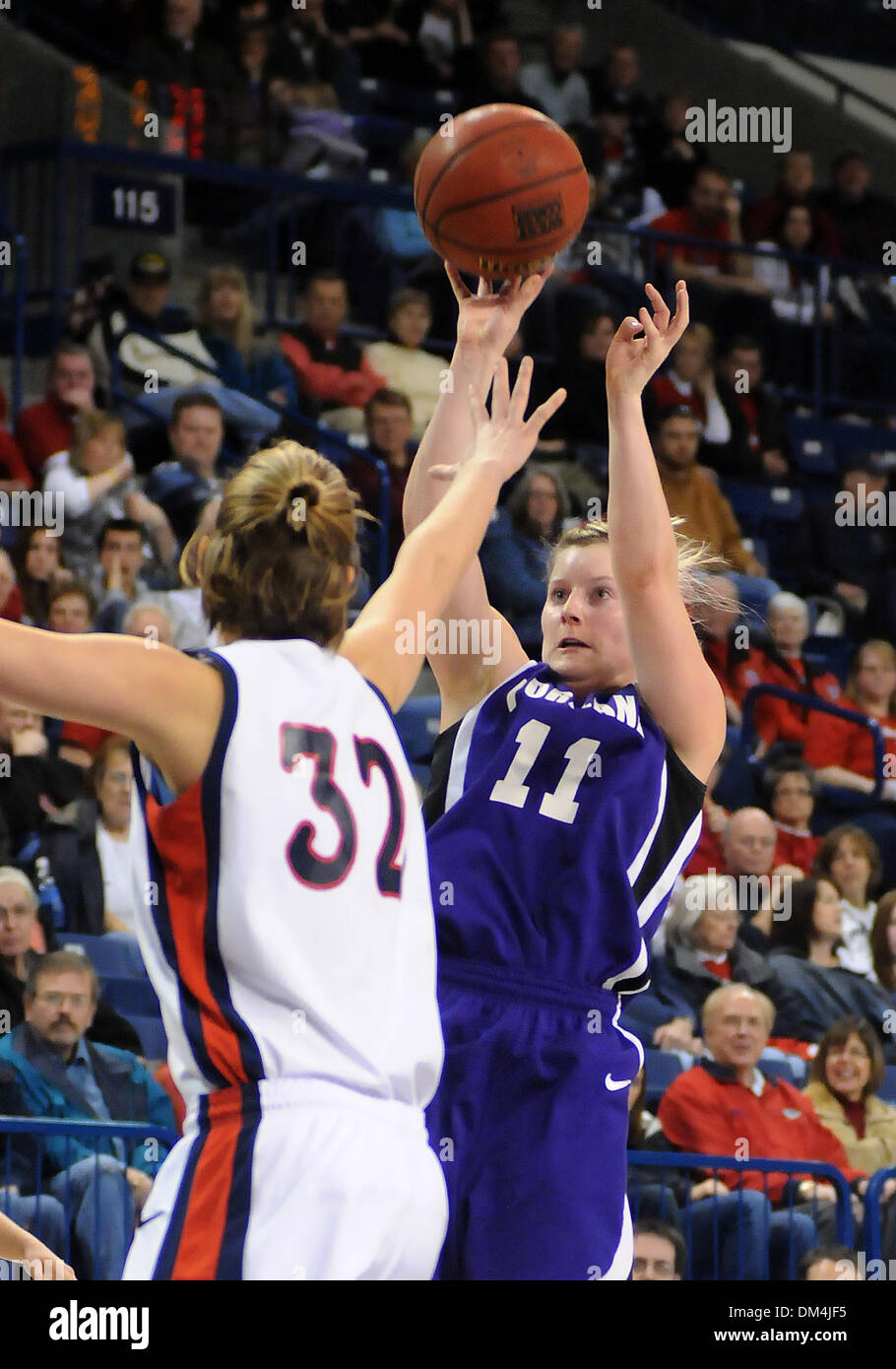 Tara cronin hi-res stock photography and images - Alamy