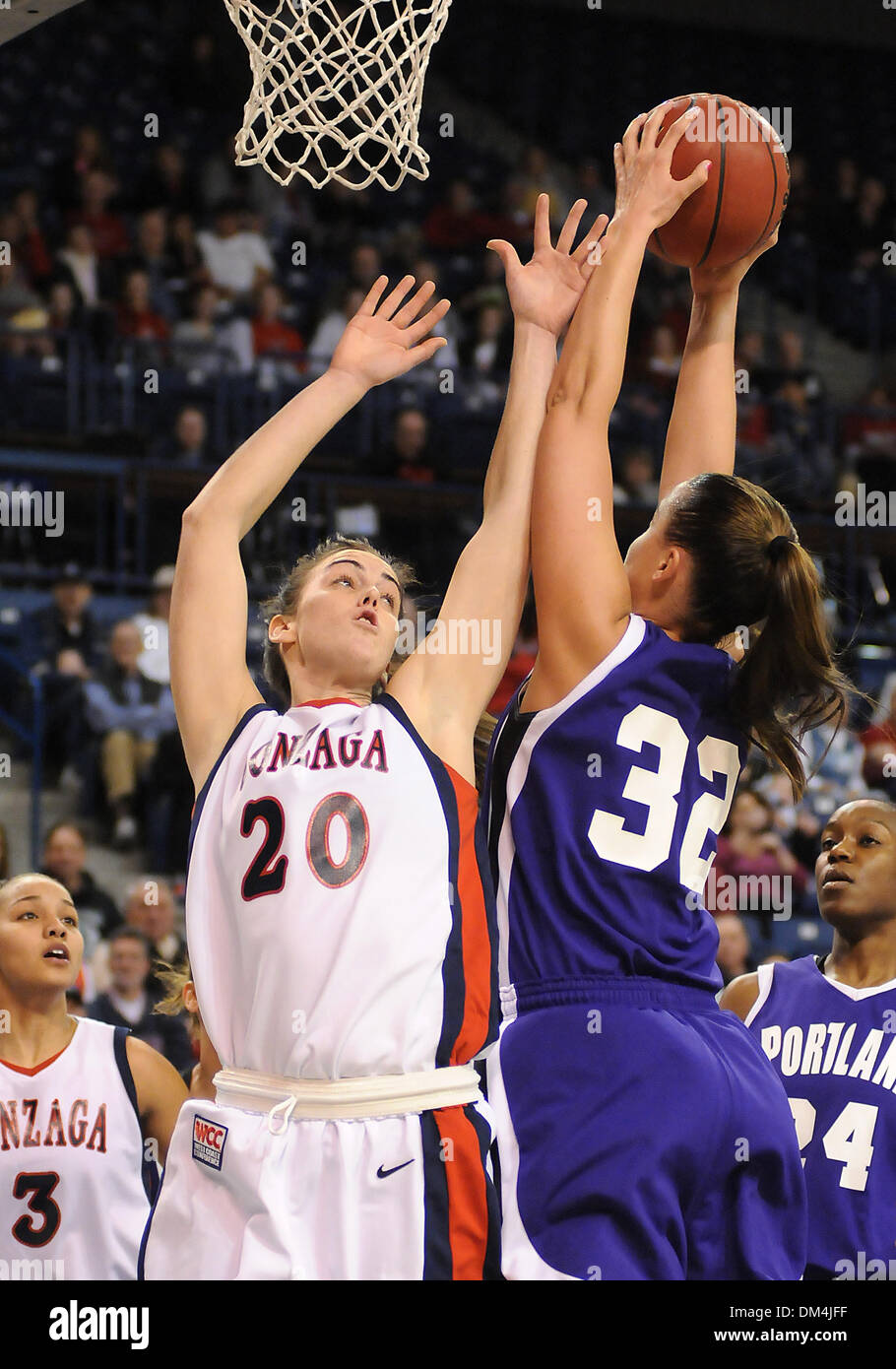 Portland's Sarah Kliewer pulls down a rebound in front of Gonzaga's ...