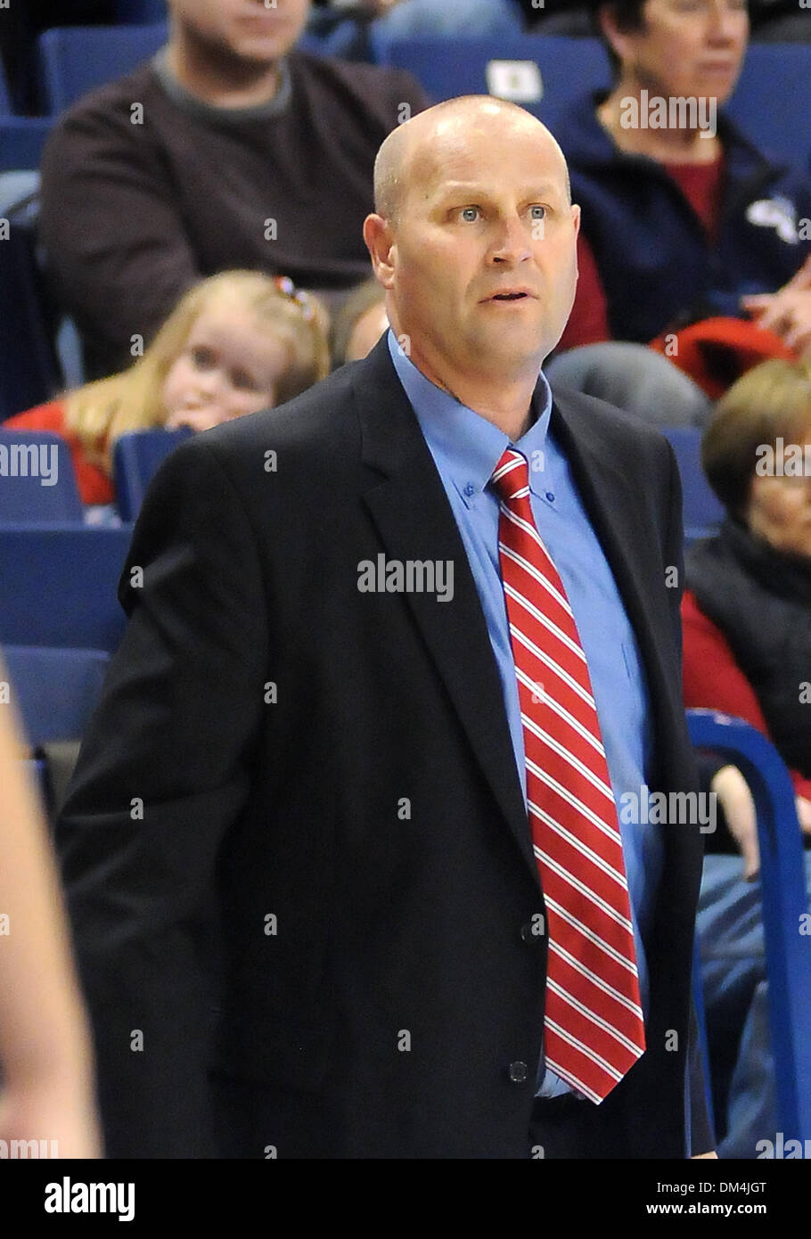 Gonzaga head coach Kelly Graves looks on during a NCAA college ...