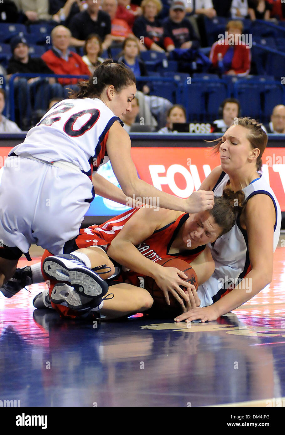 Left right meghan hi-res stock photography and images - Alamy