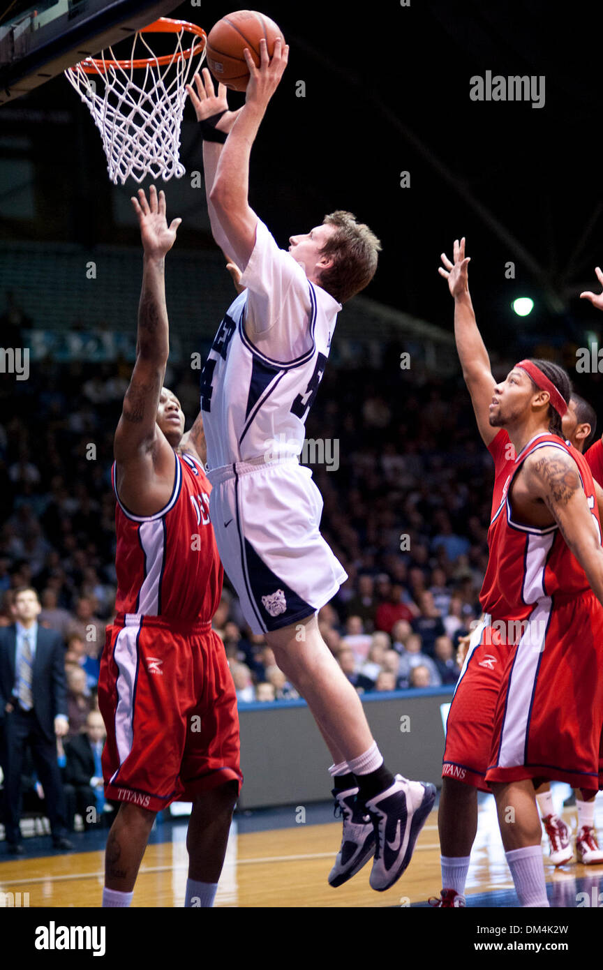 Bulldogs Gordon Hayward led all scores with 18 points. Butler wins 63 ...