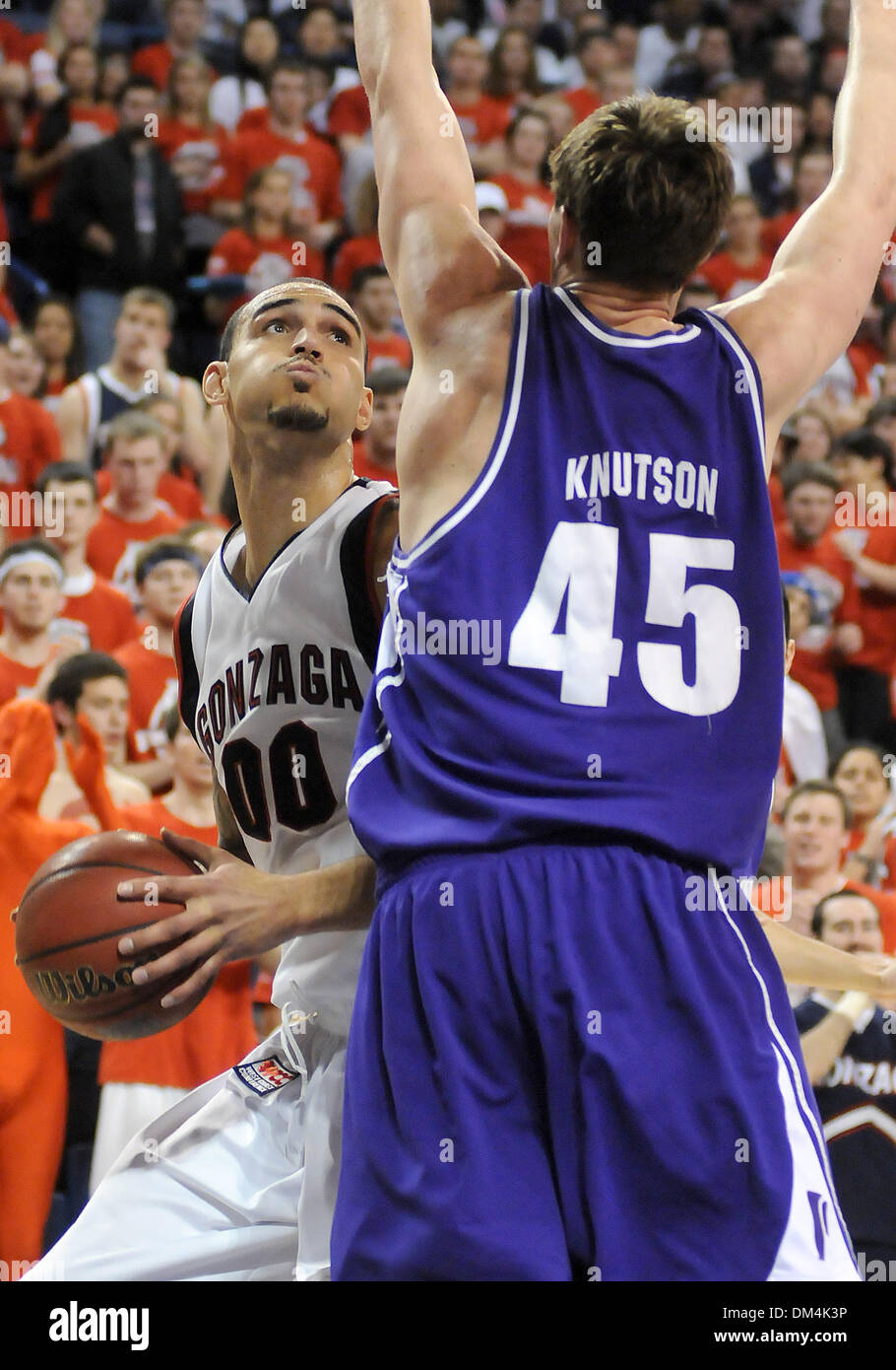 Robert sacre hi-res stock photography and images - Alamy