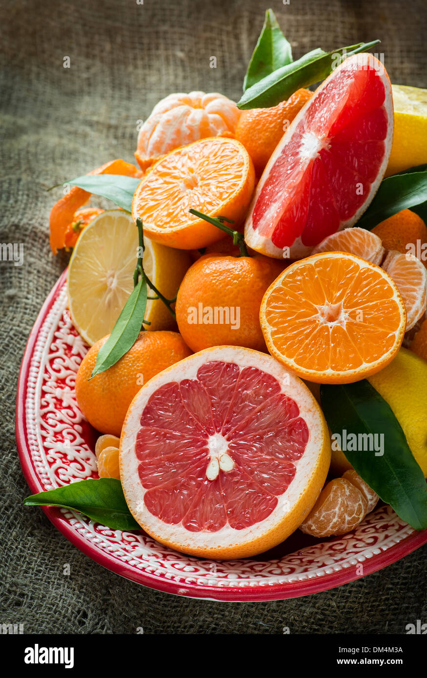 Citrus fruit hi-res stock photography and images - Alamy