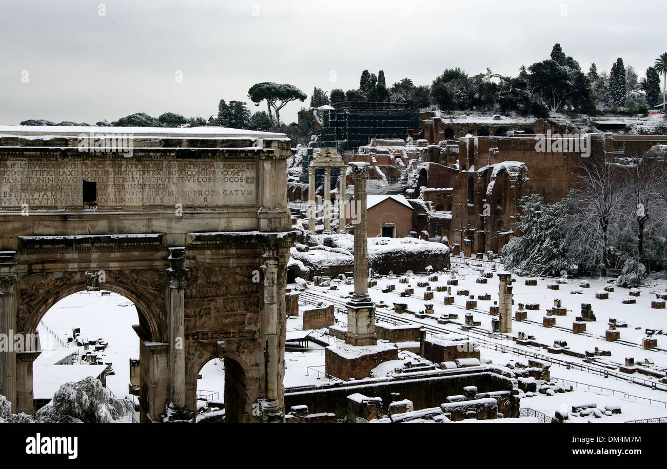 The roman forum with snow in rome hi-res stock photography and images ...