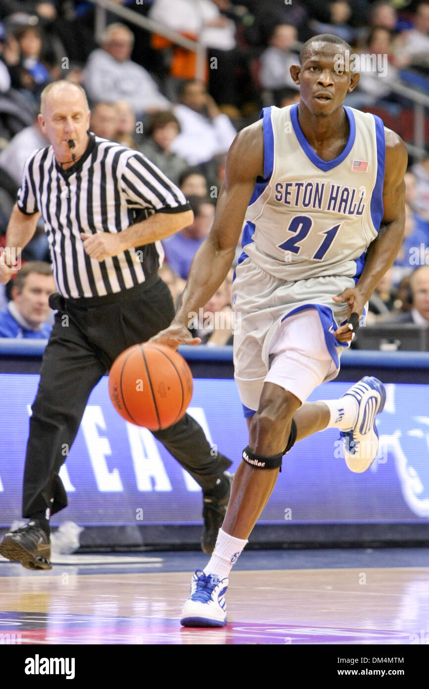 Seton hall pirates court hi-res stock photography and images - Alamy