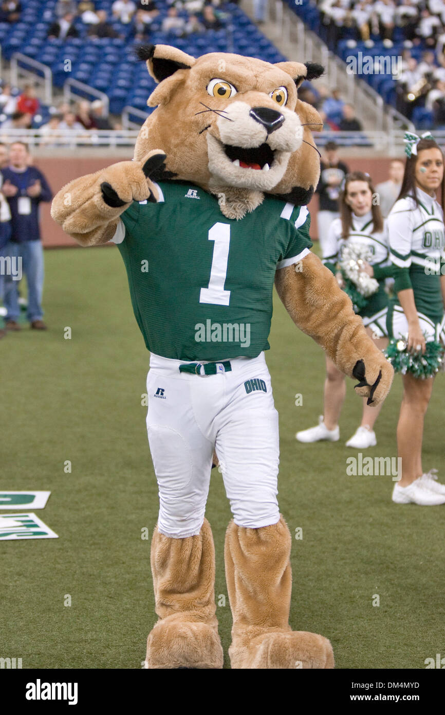 26 December 2009: The Ohio Bobcats mascot on the sideline during the Little Caesars Pizza Bowl ...