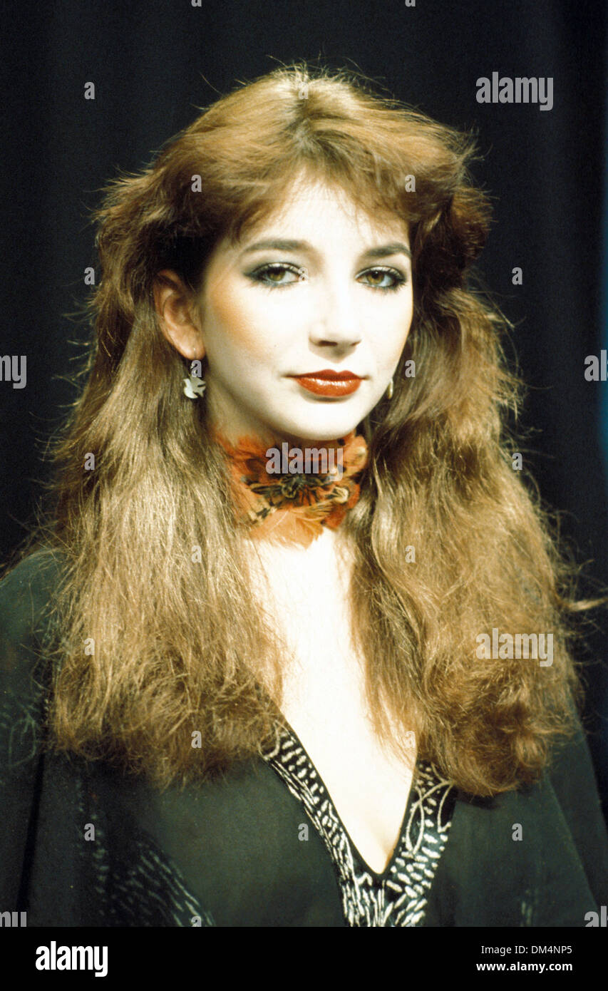 KATE BUSH English pop singer in 1978 Stock Photo - Alamy
