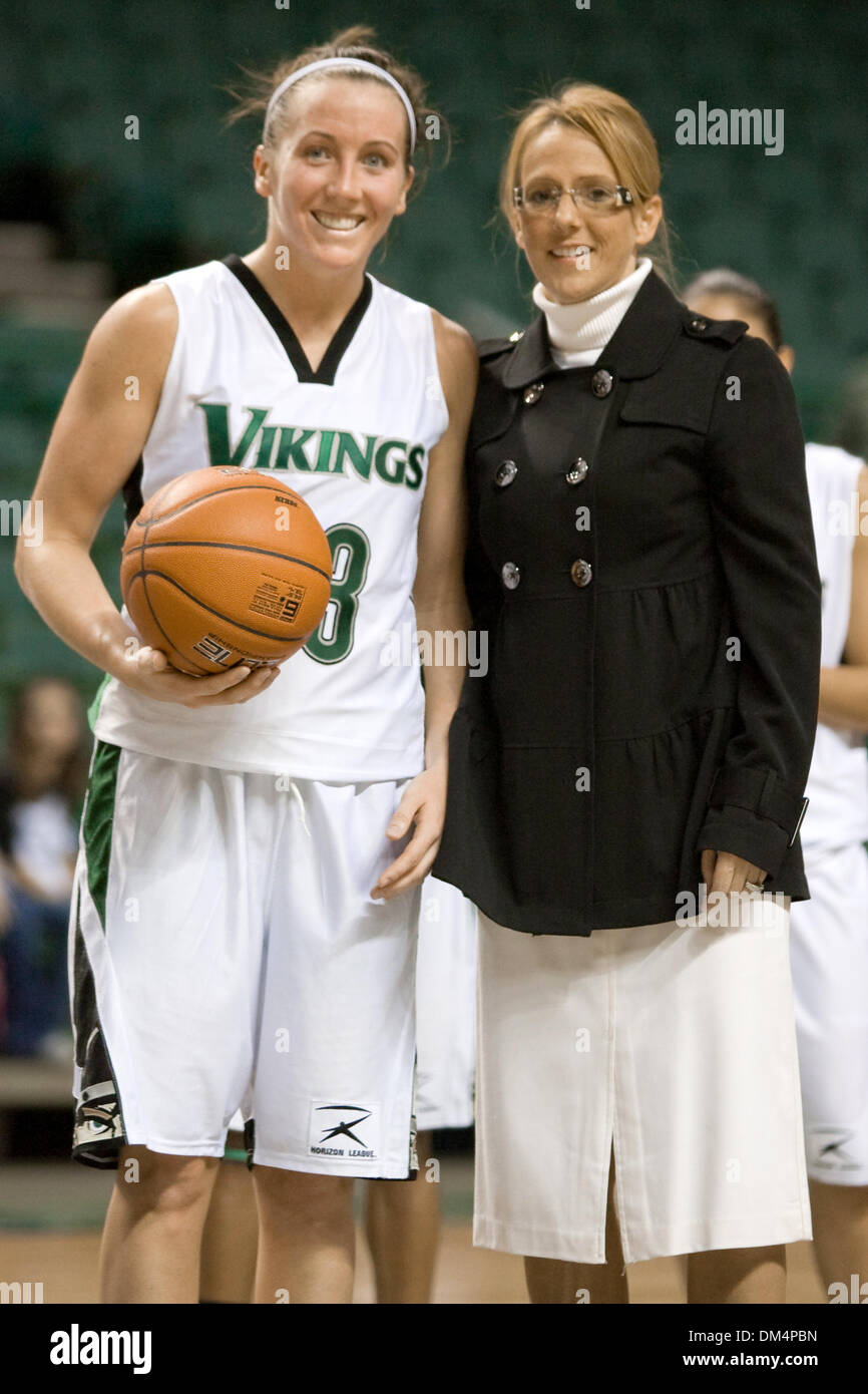 06 february 2010 cleveland state hi-res stock photography and images ...