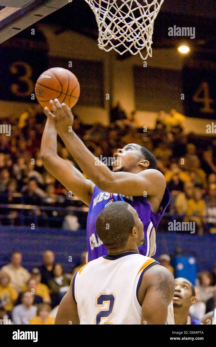 20 February 2010: Western Carolina Catamounts Brandon Giles (1) drives ...