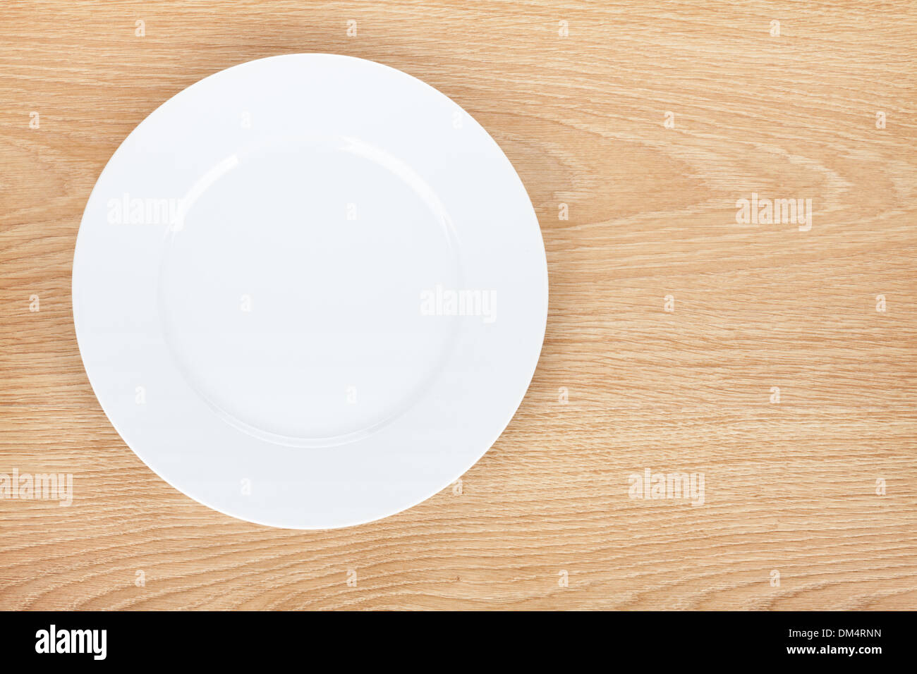 Empty dining table from above hi-res stock photography and images - Alamy