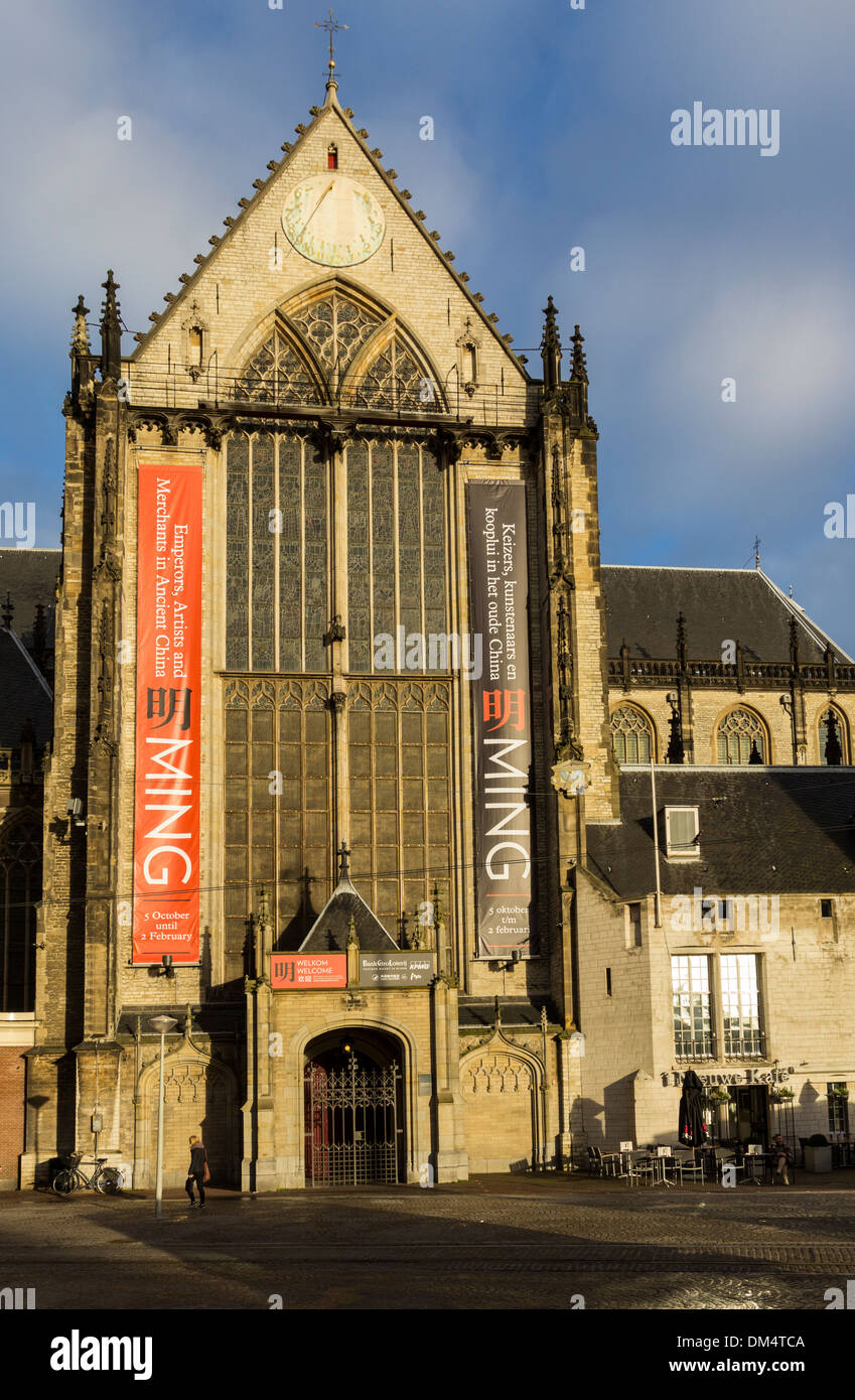 NIEUWE KERK IN DAM SQUARE AMSTERDAM HOLLAND Stock Photo - Alamy
