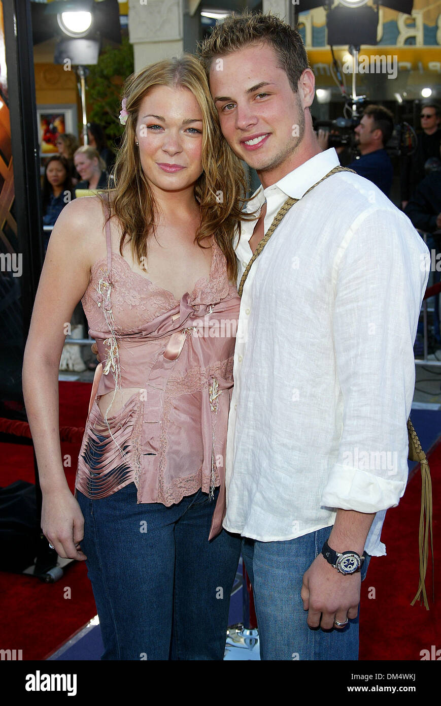 Apr. 29, 2002 - Los Angeles, CALIFORNIA - SPIDER-MAN .PREMIERE AT MANN ...