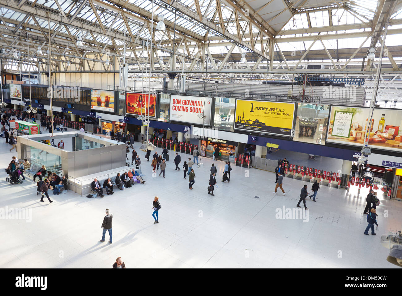 General view of Waterloo station concourse Stock Photo - Alamy