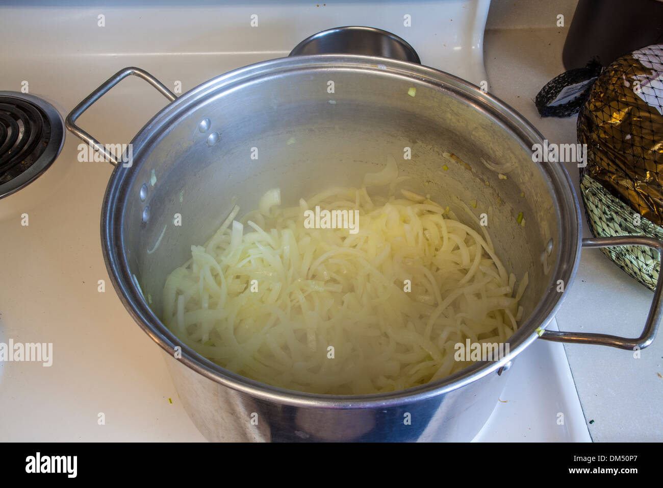 French onions hi-res stock photography and images - Alamy