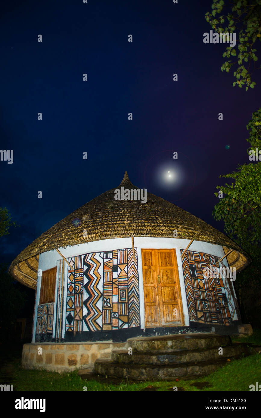 Ethiopia tukul hut hi-res stock photography and images - Alamy