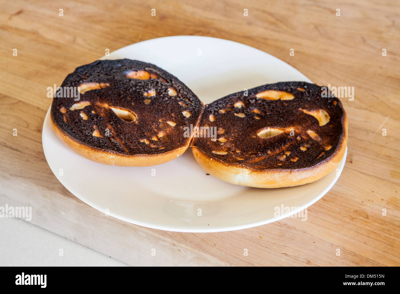 Burnt bagel hi-res stock photography and images - Alamy