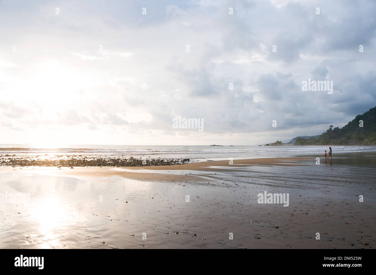 Beach Dominical Puntarenas Costa Rica Stock Photo - Alamy