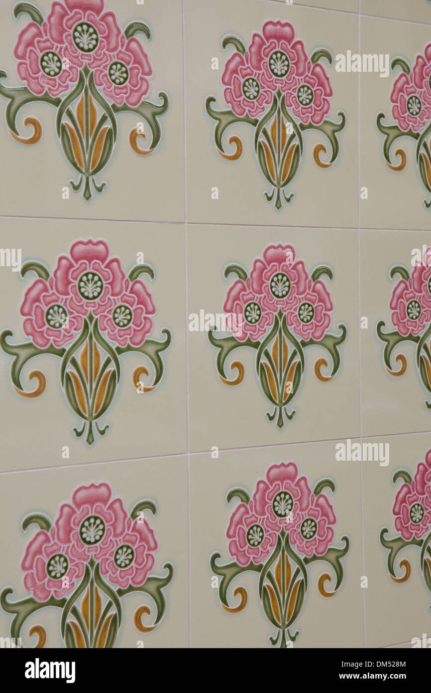 Art nouveau pattern hi-res stock photography and images - Alamy