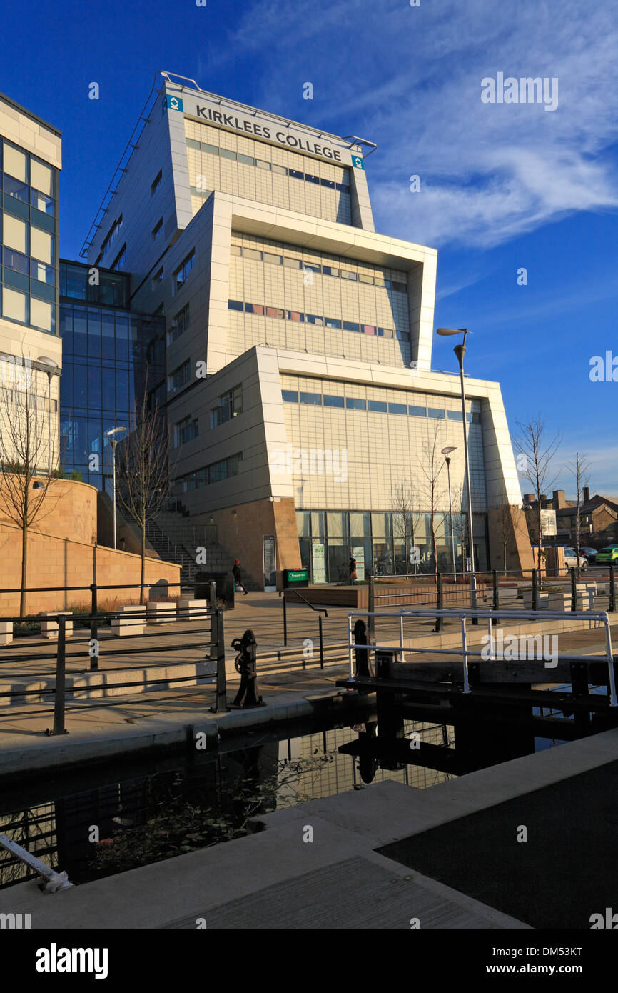 The new Kirklees College Campus, Waterfront Quarter, Huddersfield, West ...