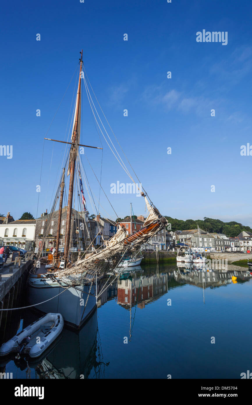 UK United Kingdom Europe Great Britain Britain England Cornwall Padstow ...