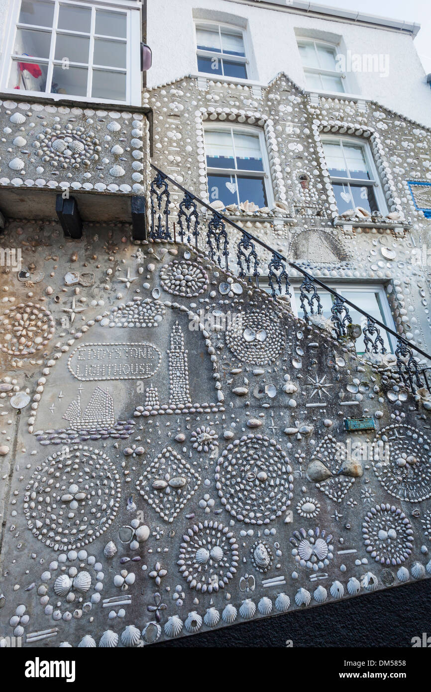 Shell house polperro cornwall hi-res stock photography and images - Alamy